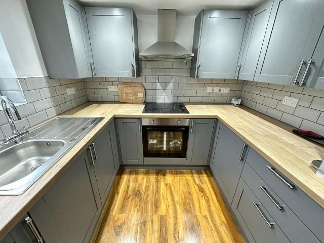 Room at Alfreton Road, Nottingham