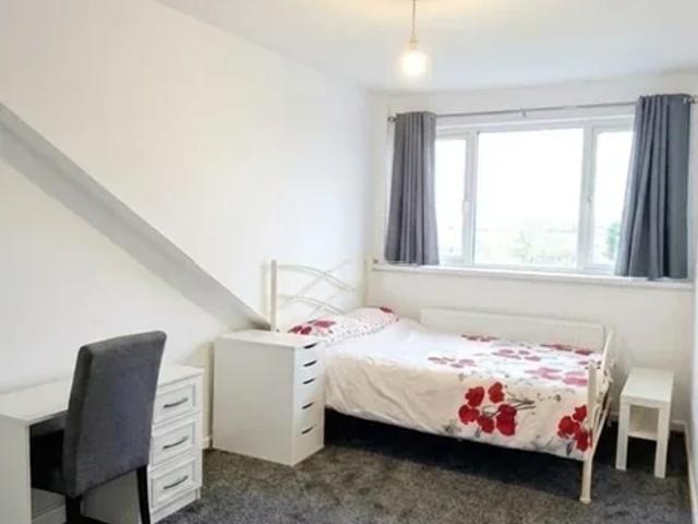 Room at All Saints Road, Bradford
