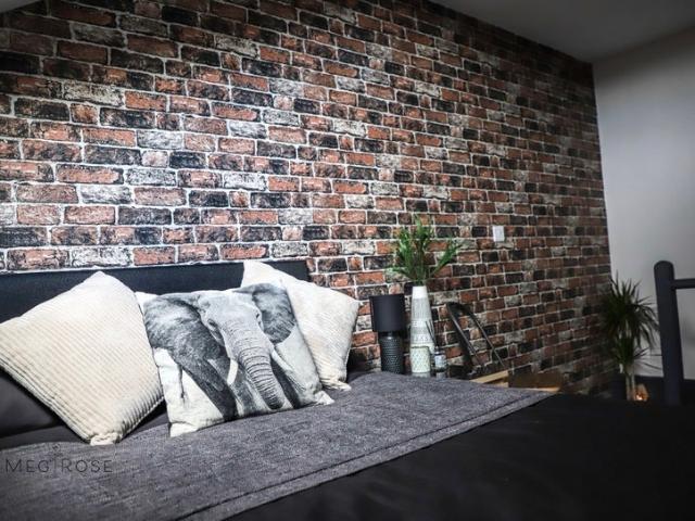 Room at Allan Street, Rotherham