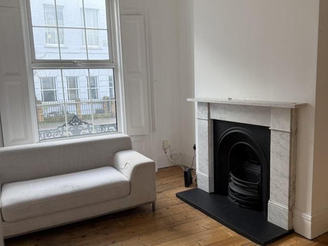 Room at Allen Road, Greater London