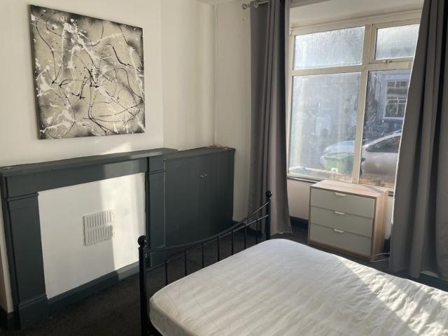 Room at Allen Road, Wolverhampton