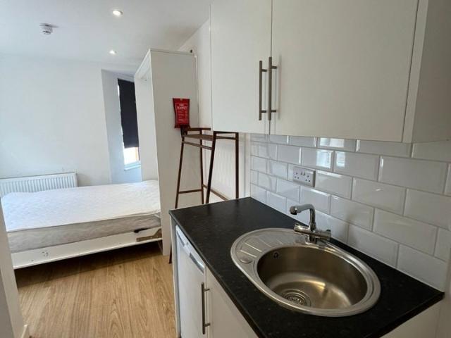 Room at Alma Road, Bournemouth