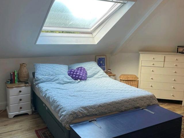 Room at Alpha Road, Bristol