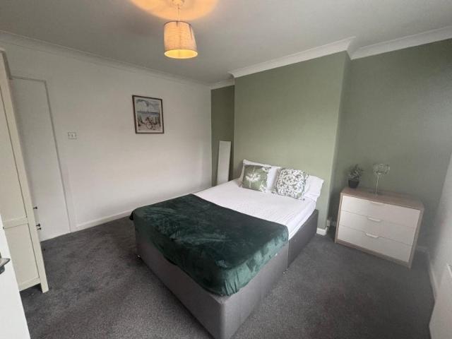 Room at Alton Road, Bournemouth
