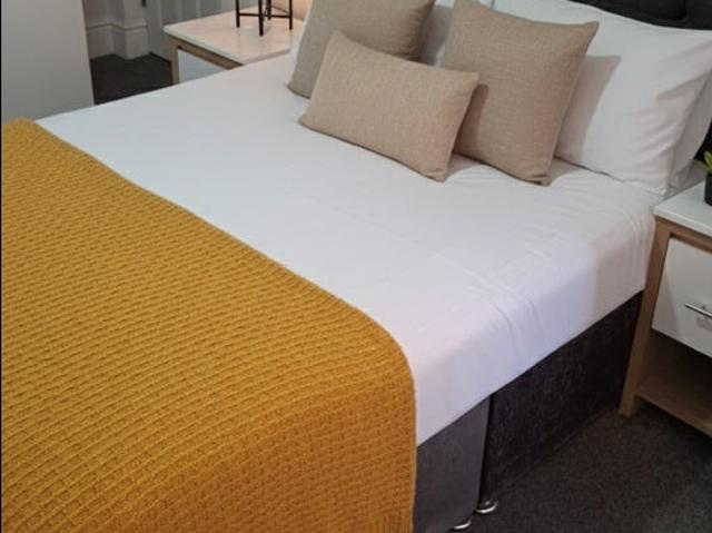 Room at Alton Street, Crewe