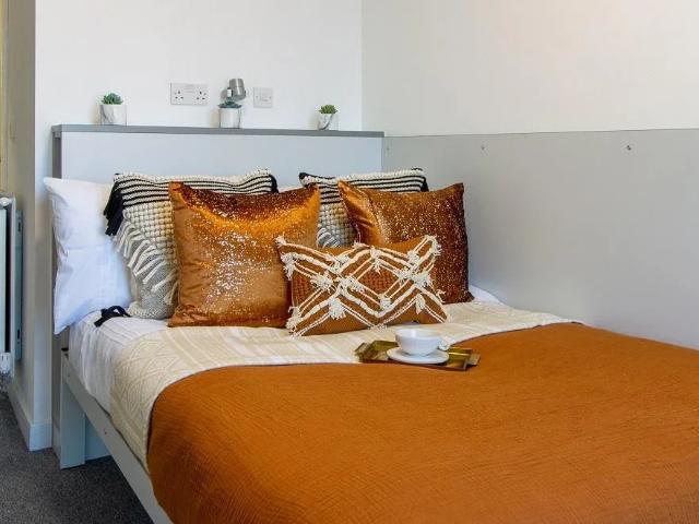 Room at Althorpe Street, Royal Leamington Spa