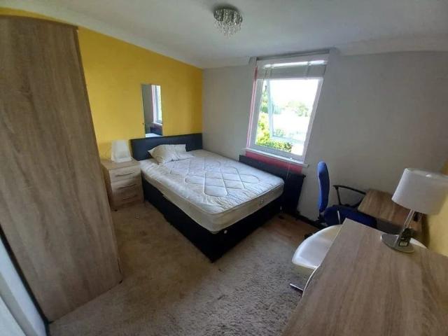 Room at Aluric Close, Chadwell St Mary