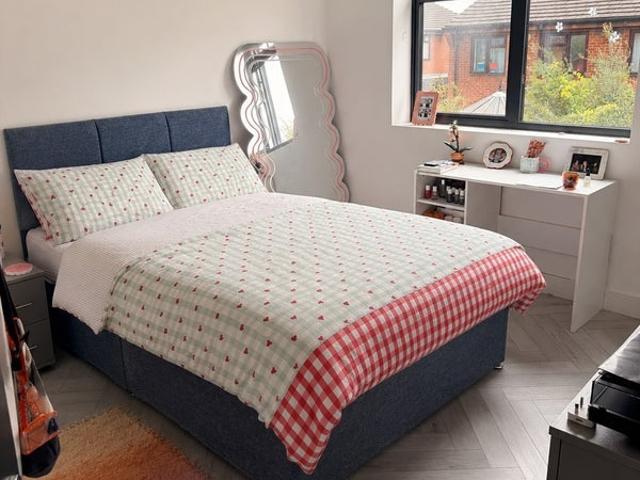 Room at Ambleside Avenue, Greater London