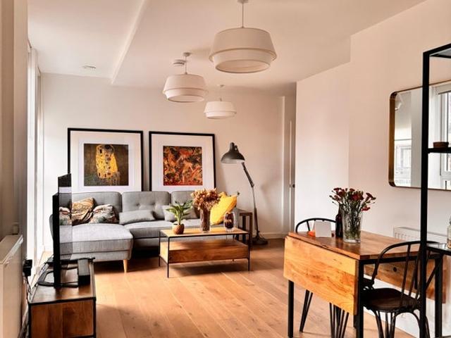 Room at Amelia Street, Greater London