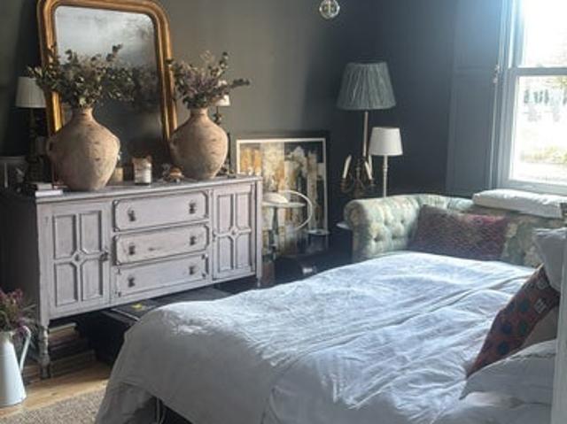 Room at Amersham Grove, Greater London