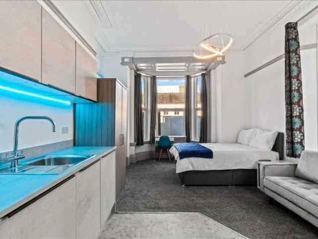 Room at Amity Place, Plymouth