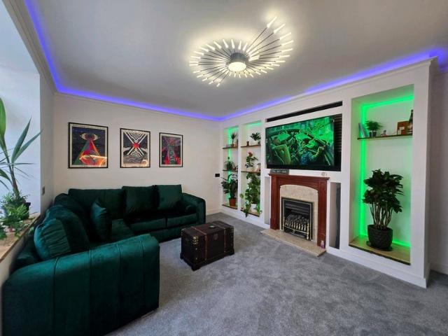 Room at Ampleforth Road, Greater London