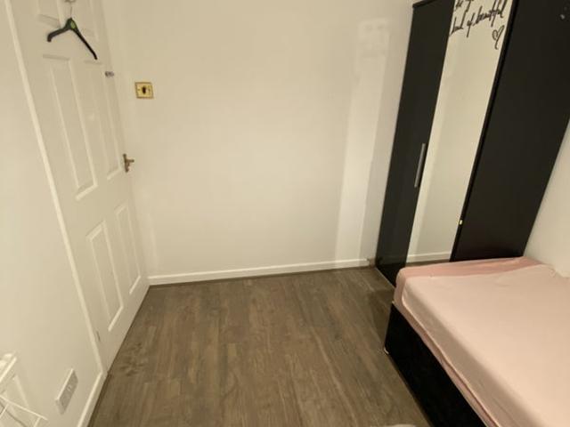 Room at Amy Close, Coventry