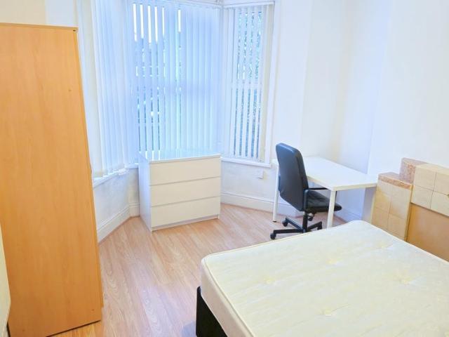 Room at Angus Street, Cardiff