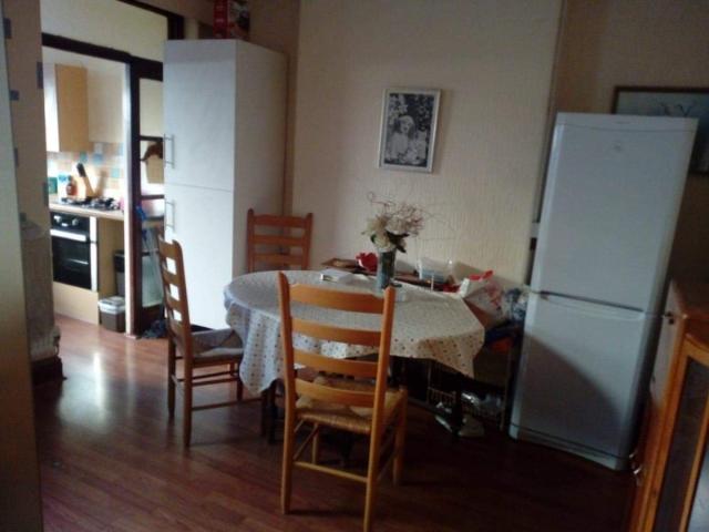 Room at Angus Street, Cardiff