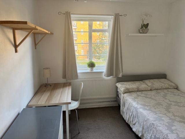 Room at Andover Place, City of Westminster