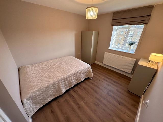 Room at Andover Place, City of Westminster