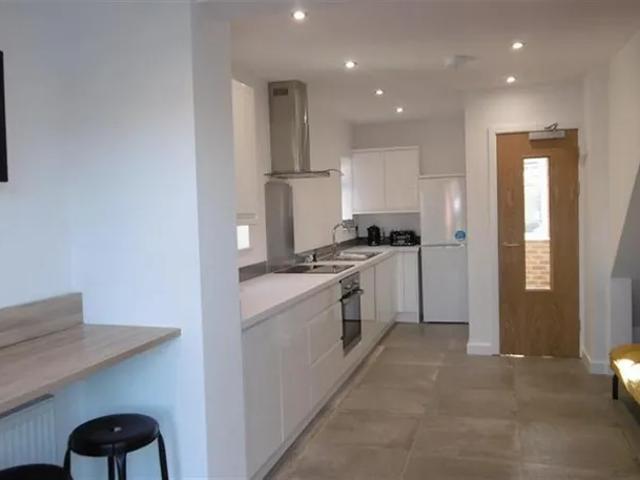 Room at Anderson Crescent, Nottingham