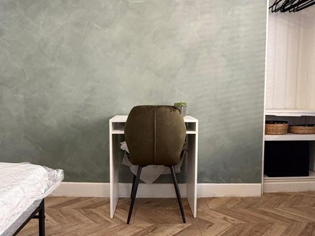 Room at Andrew Street, Liverpool