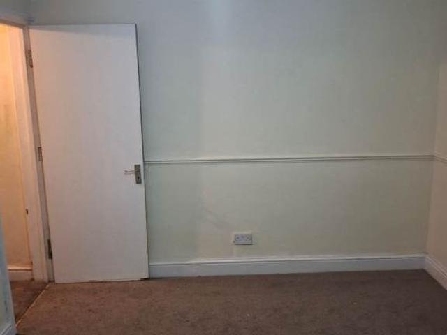Room at Anerley Park, Greater London