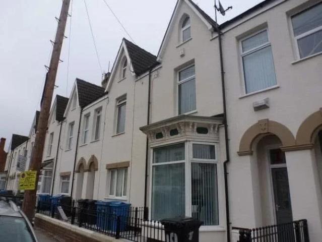 Room at Anlaby Road, Hull