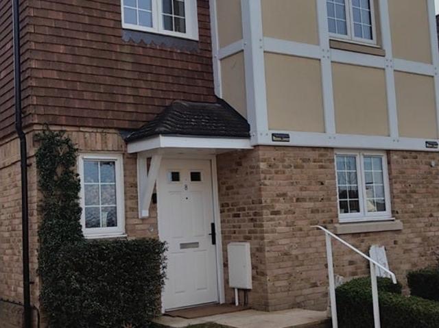 Room at Anmer Close, Reigate and Banstead