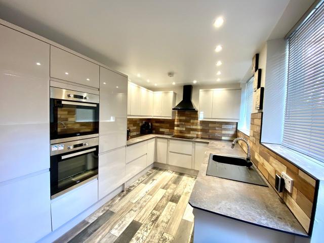 Room at Annesley Road, Newport