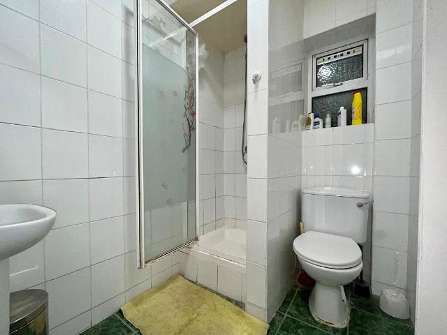 Room at Anson Road, Greater London