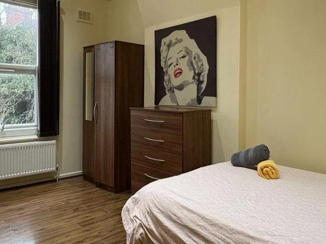 Room at Anson Road, Greater London