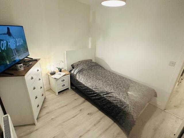 Room at Anstey Lane, Leicester