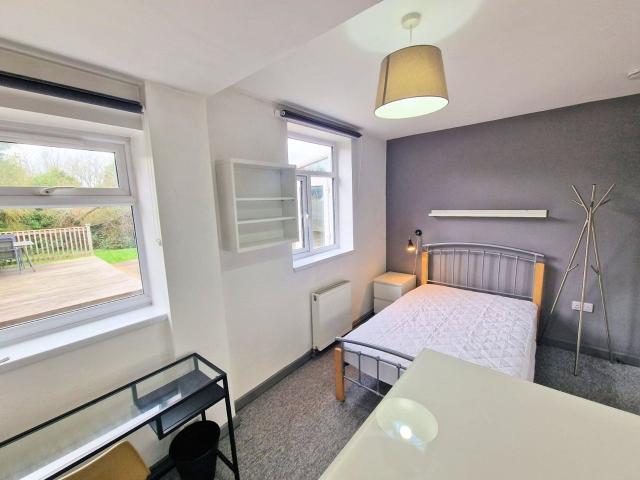 Room at Apsley Road, Sandwell
