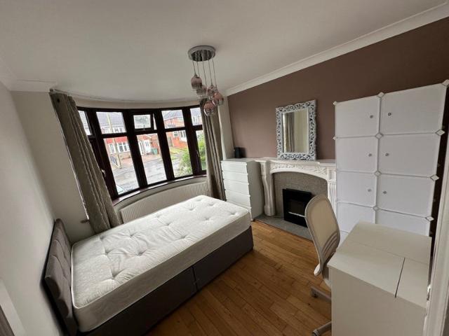 Room at Apsley Road, Sandwell