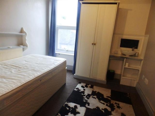 Room at Aqueduct Street, Preston