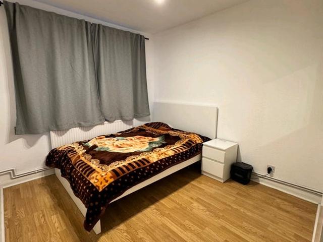 Room at Aran Drive, Greater London