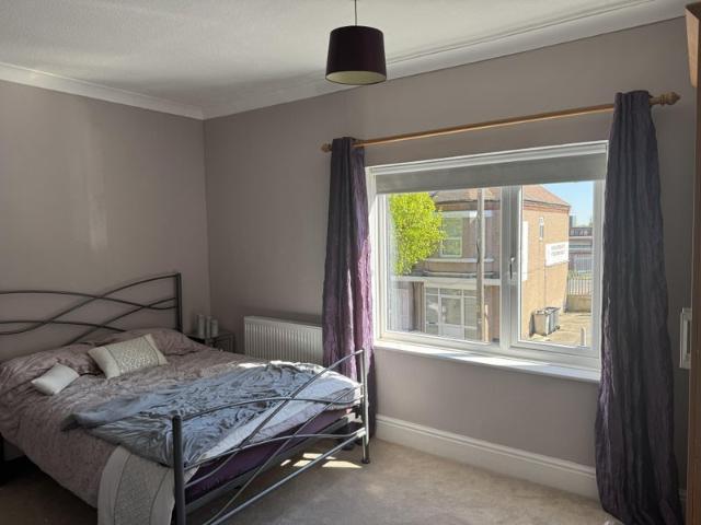 Room at Arbury Road, Nuneaton and Bedworth