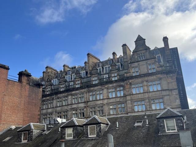 Room at Argyle Street, Glasgow