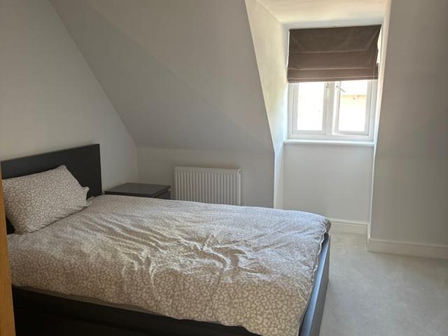 Room at Argyll Court, Crawley