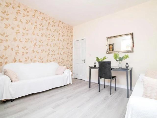 Room at Arden Road, Sandwell