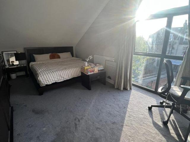 Room at Arodene Road, Greater London