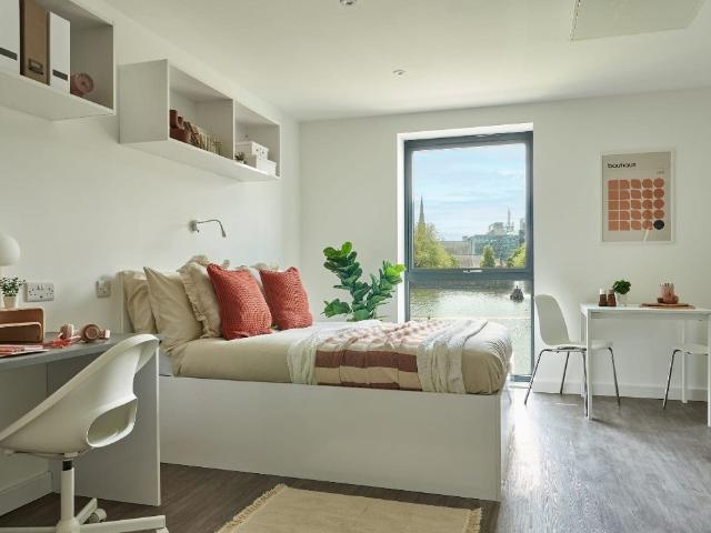 Room at Armada Street, Plymouth