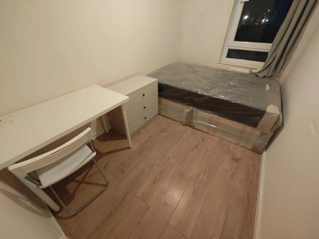 Room at Armadale Close, Greater London
