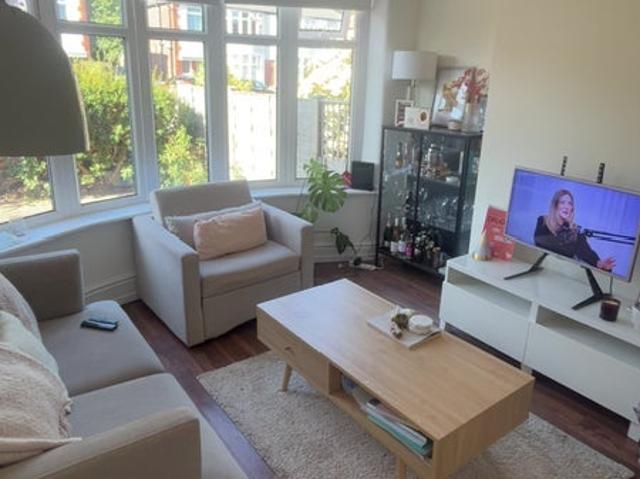 Room at Arnfield Road, Manchester