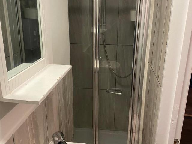 Room at Arngask Road, Greater London