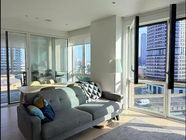 Room at Arniston Way, Greater London