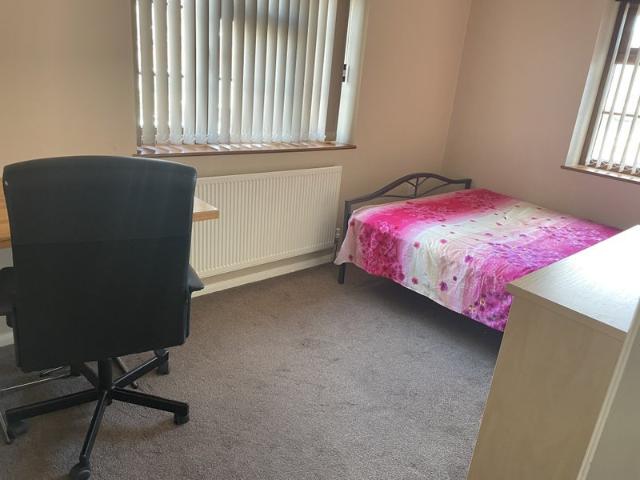 Room at Arran Road, Sheffield