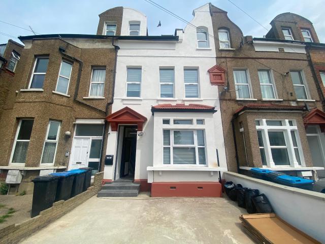 Room at Arthur Road, Greater London