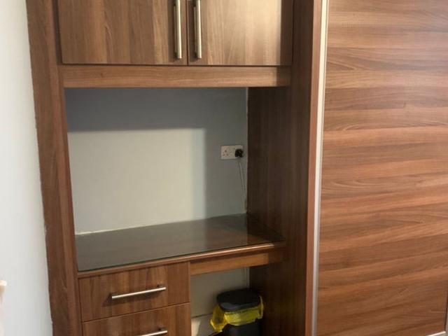 Room at Arthur Road, Slough