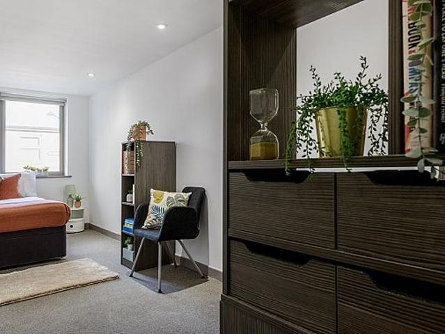Room at Arundel Street, Sheffield