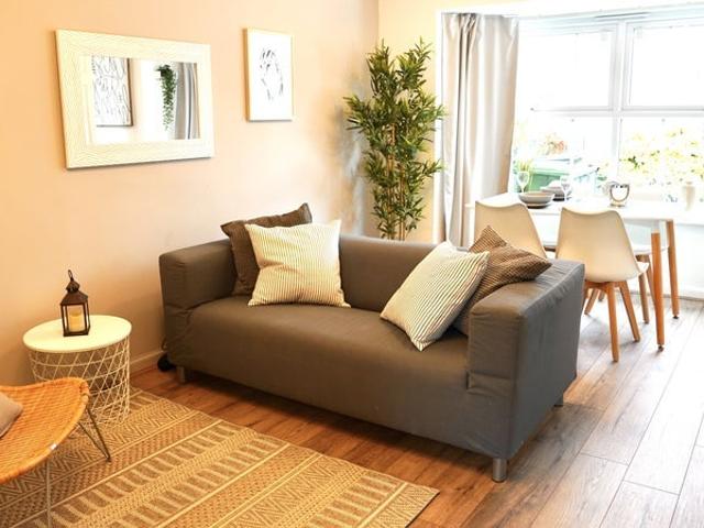 Room at Ascot Close, Stratford on Avon