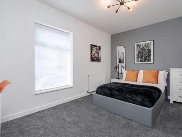 Room at Ash Grove, Bolton